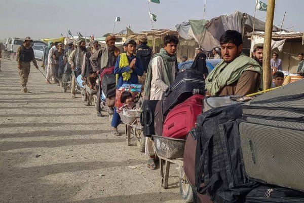 Brasil concederá visto humanitário à afegãos, aponta coluna - Farol da ...